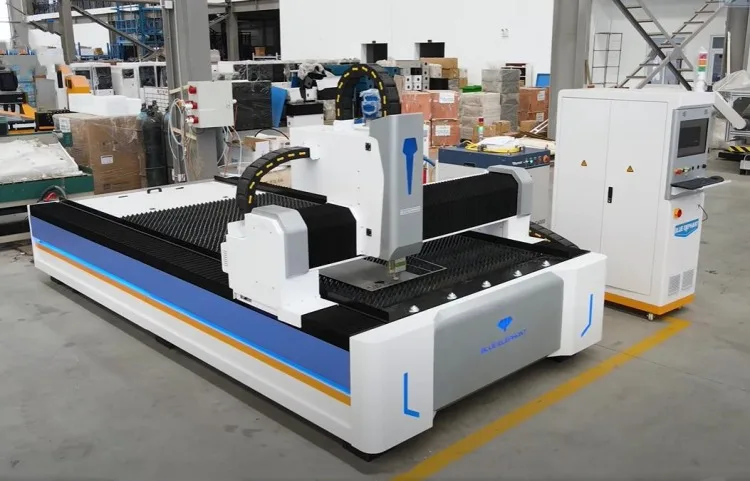 Mexico customer buy 3000w steel plate laser cutting machine process and ...